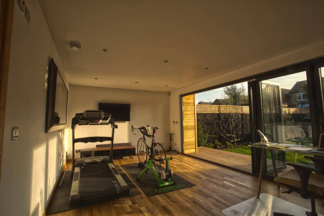 Garden office and gym - TG Escapes